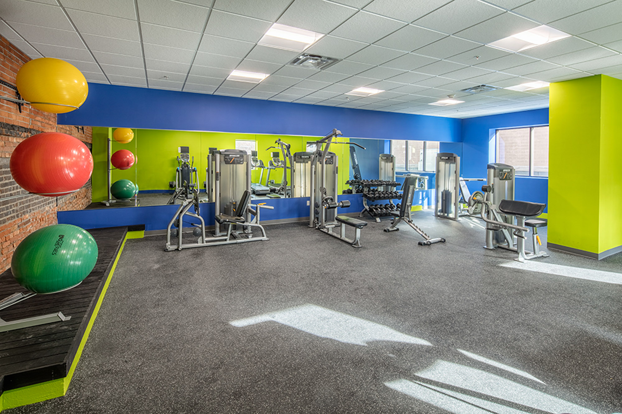 Icon Tower - DalposDalpos